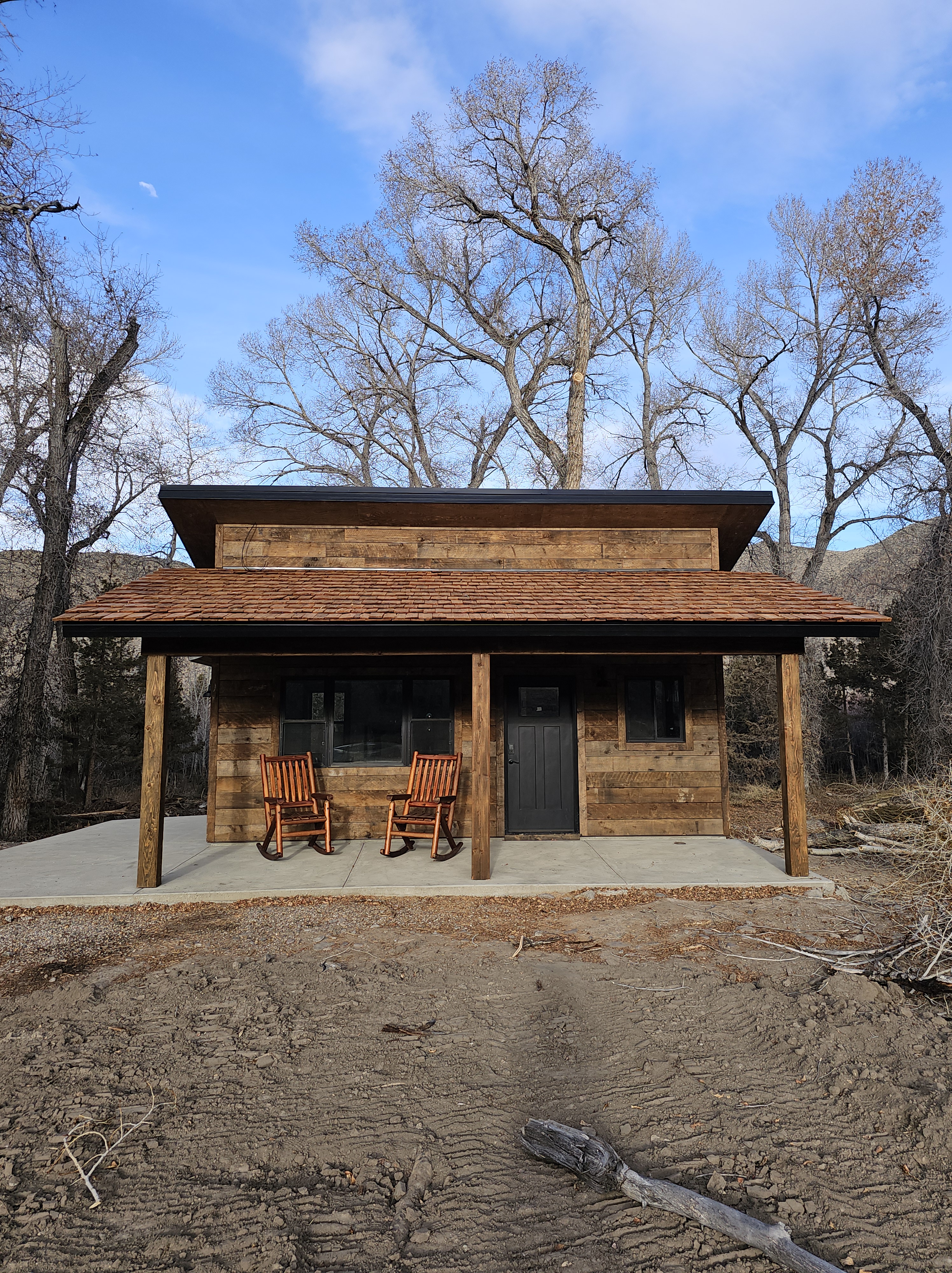 Woods Cabin at Whitetail Ranch – Pioneer Mountain Builders INC